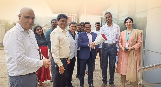 Trivitron Healthcare Unveils India's First Fully Automatic Radiation Protection Gloves ...